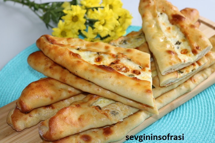 Pide Hamuru Nasıl Hazırlanır? Kaşarlı Peynirli Pide – Sevginin Sofrasi