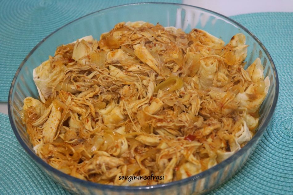 Yufkalı Tavuklu Tirit – Sevginin Sofrasi